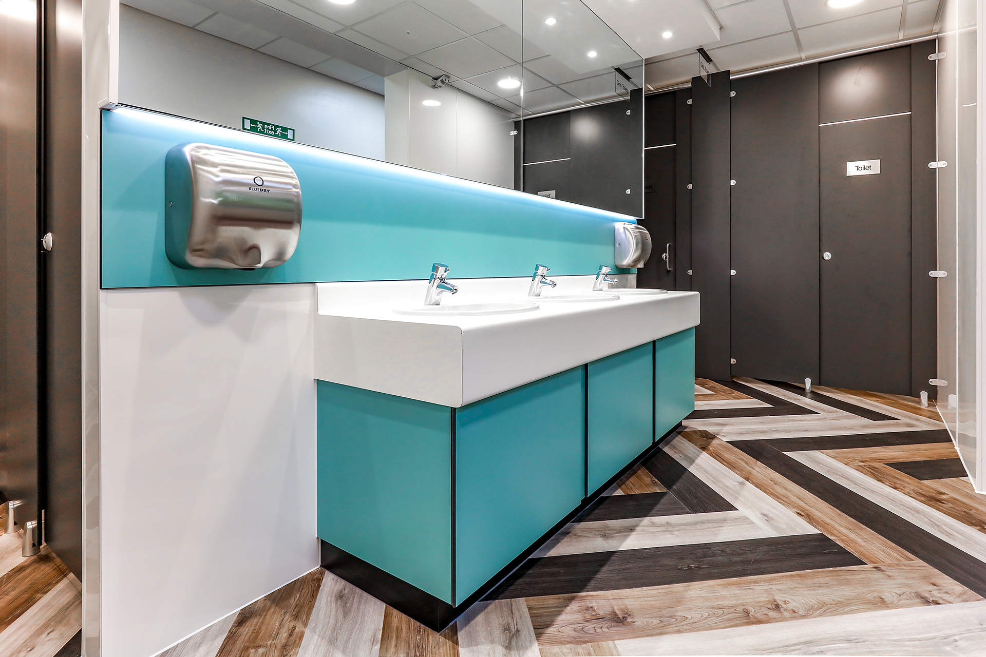 How to design easy-to-clean school washrooms - Envoplan