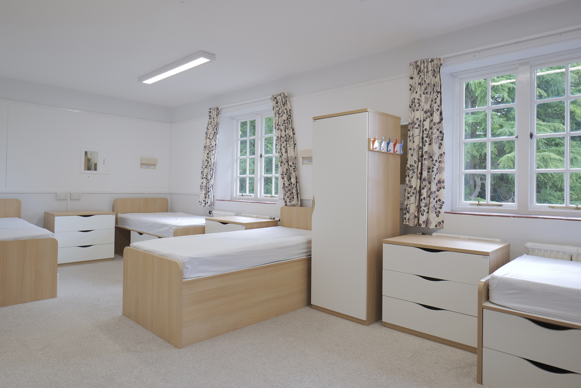 Wycombe Abbey Boarding Kitchens & Furniture - Envoplan